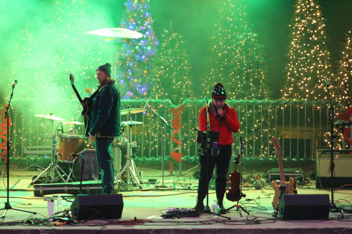 JINGLE BELL JAM! | Travel Guides Free